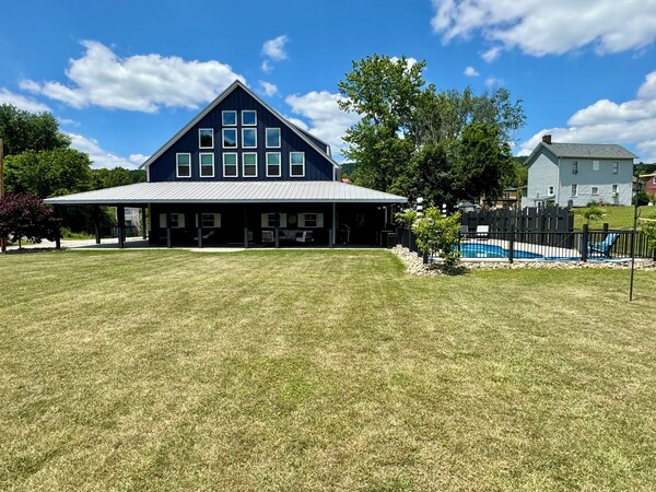 Amazing Riverfront Home - California, PA