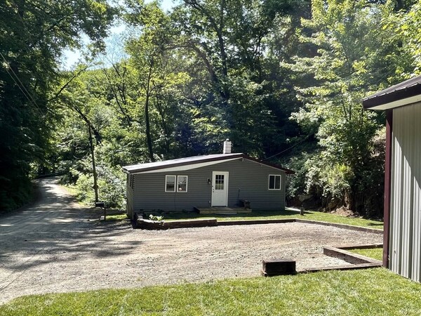 Nature's Grove Cabin\n\n - Conowingo Reservoir, United States