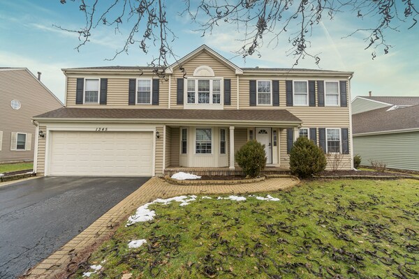Family Heaven Retreat, 6 Bedroom, Sleep 16 - Elgin, IL