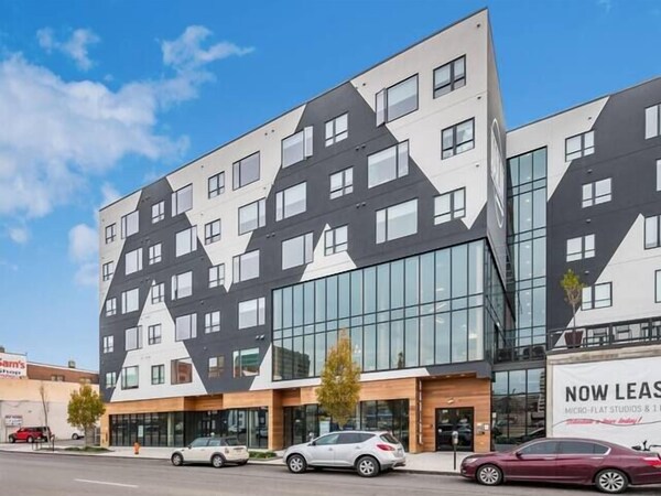 Brand New - Downtown - High-end Apt - Fast Wifi - Grove City, OH