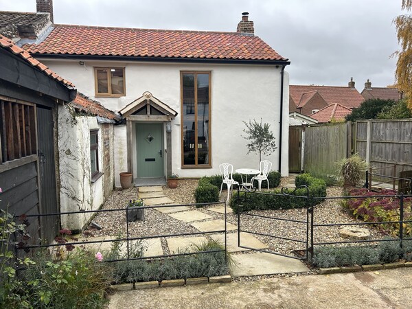 Bailiffs Cottage, Circa 1600 Cosy, Charactful & Pet Friendly - Swaffham