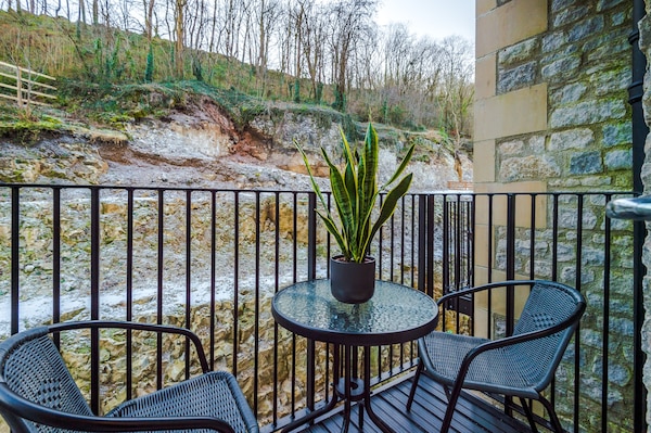 Rock Mill | Deluxe 1-bed With Private Balcony - Hathersage