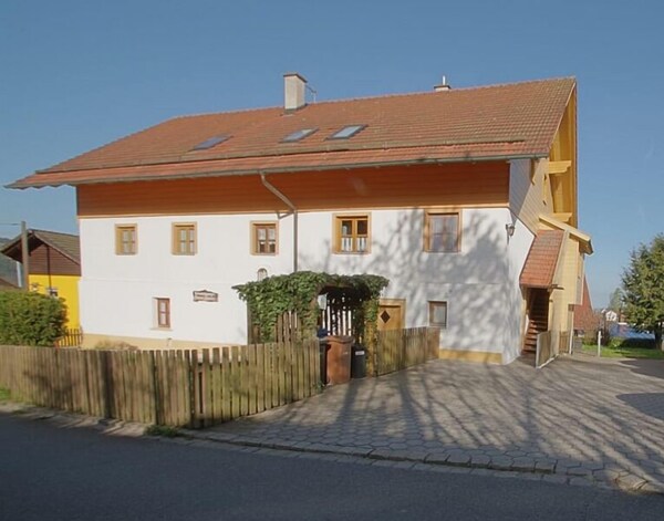 Ferienwohnung (84qm) Mit 3 Schlafzimmern - Arnbruck