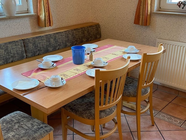 Pension Zum Bahnhof - Doppelzimmer, Dusche, Wc - Kandel