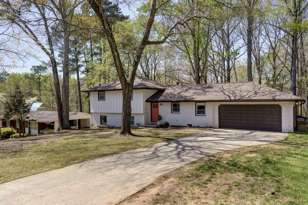 Modern Alpharetta Home-sleeps 9 - Roswell, GA