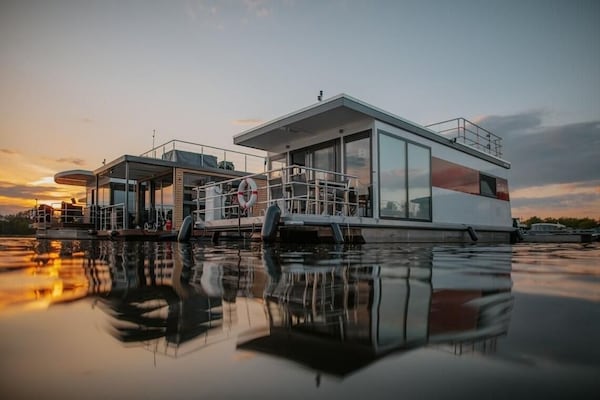 Hausboot Für 3 Gäste Mit 35m² In Zehdenick (248129) - Zehdenick