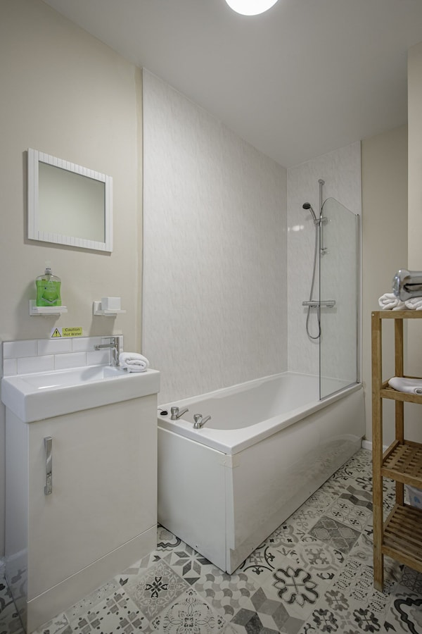 Blackpool Abode - Hornby Apartment Ground Floor - Blackpool Beach