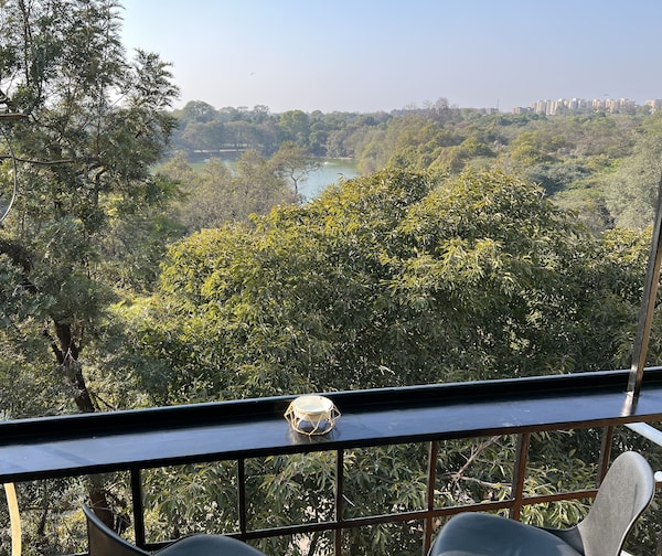 Private Luxury Suite Lake View - New Delhi