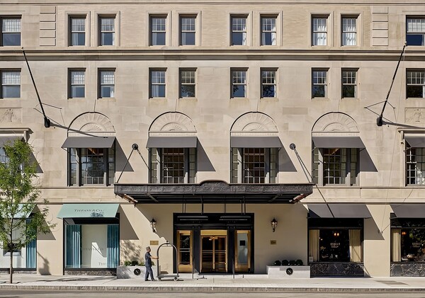 3 Classic Fireplace Suite At The Newbury Boston! - Boston, MA