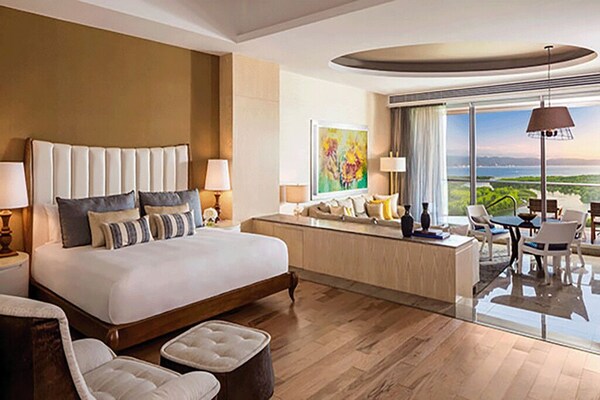 Vidanta Grand Luxxe Loft Sleeps 4 - Puerto Vallarta
