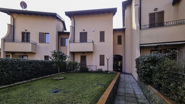 Villa Donatori - Three Bedroom Villa, Sleeps 5 - Monza