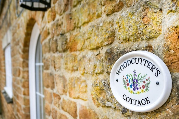 Woodcutter's Cottage - Peaceful Country Retreat - Northamptonshire