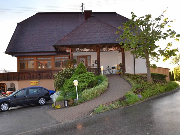 Familienzimmer Mit 17 Qm, Max. Für 3 Personen - Emmendingen