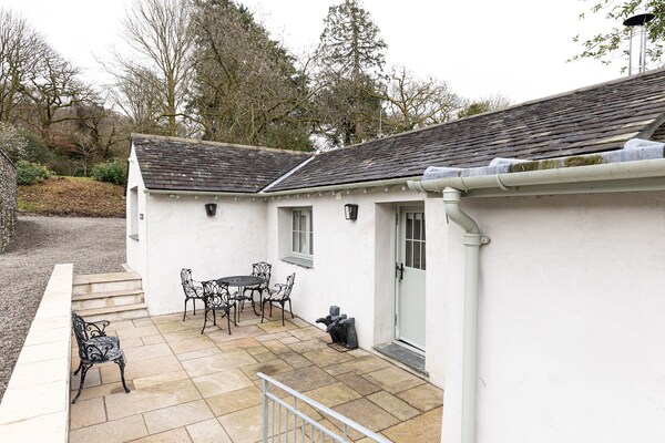 The Bothy, Pet Friendly, Country Holiday Cottage In Newby Bridge - Grange-over-Sands
