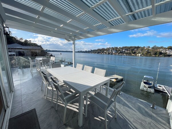 River House, Amazing Views And Direct River Access - Penshurst