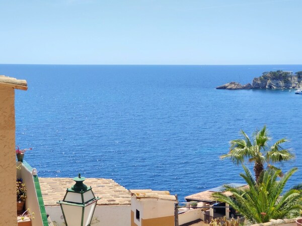 A3017 Sea View Apartment For 2 People In Cala Fornells - Andratx