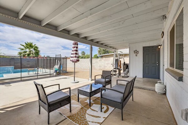 Cozy On Cactus, Phoenix Escape! Private Pool Oasis, Pet-friendly, Near Top Attractions! - Phoenix, AZ