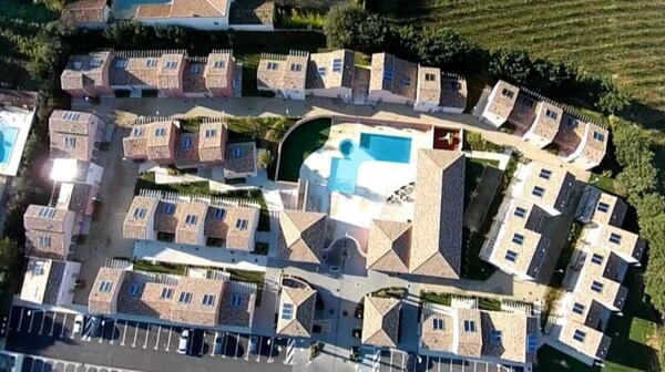 Camping 3 éToiles - Piscine  - Eega0d - Sommières
