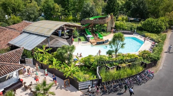 Camping 5 éToiles - Parc Aquatique - Eebdbb - 比阿
