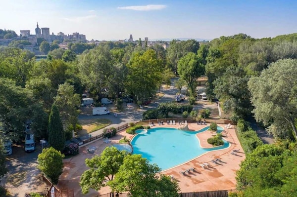 Camping 4 éToiles - Piscine  - Ef00ai - Avignone