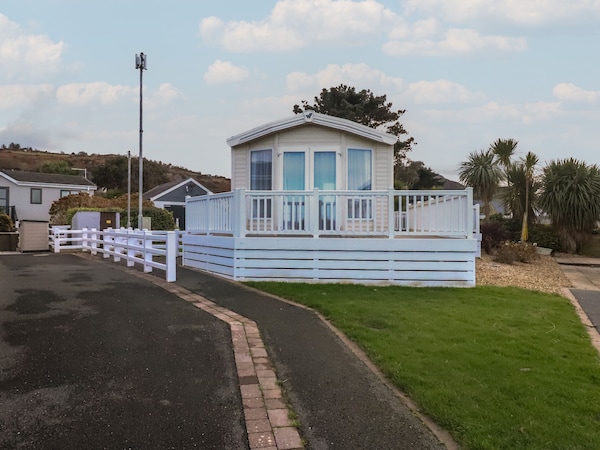 Seaviews, Pet Friendly, Country Holiday Cottage In Nefyn - Nefyn