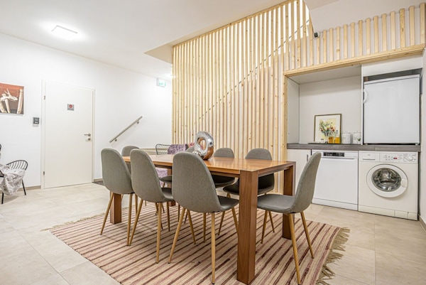 Danube Delight: Cozy - Room. - Near The River - Krems an der Donau