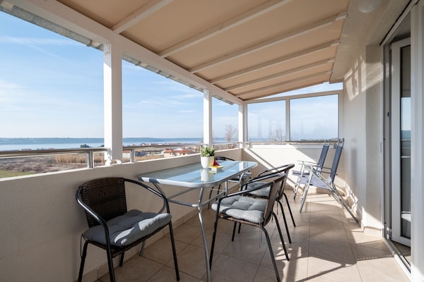 Two Bedroom Apartment With Terrace And Sea View Ljubač, Zadar (A-21937-b) - Starigrad