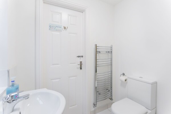 Cosy Twin Room Next To Underground Station - Cockfosters