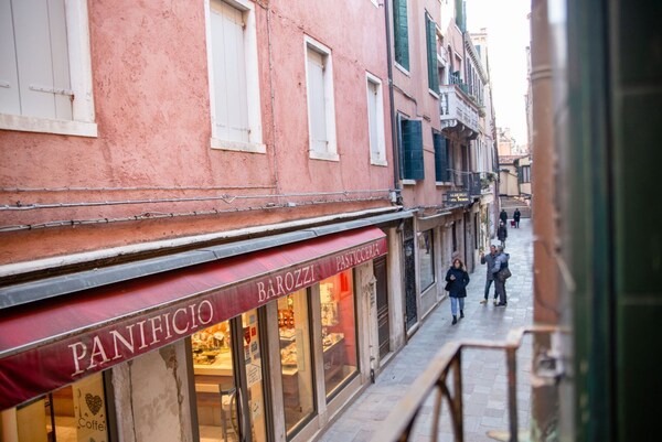 Frari 2, Apartment Near Piazzale Roma - Venice