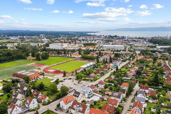 Ferienwohnung, 50qm, 1 Schlafzimmer, 1 Wohn-/schlafzimmer, Max. 3 Personen - Friedrichshafen