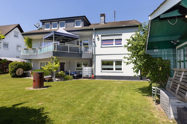 Gemütliche Ferienwohnung 46qm Mit üBerdachter Terrasse - Siegen