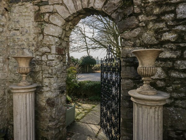 Summerhow Retreat, Pet Friendly, Luxury Holiday Cottage In Kendal - Kendal