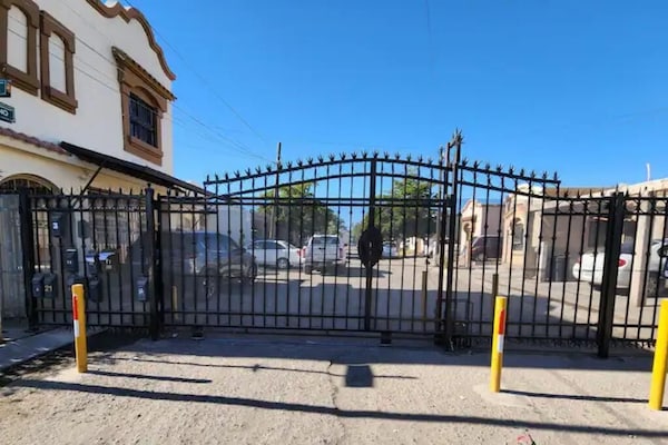 2-bed 1 Bath House In Hermosillo, Safe,within A Gated Street, Ac, Wifi, Enjoy It - 에르모시요