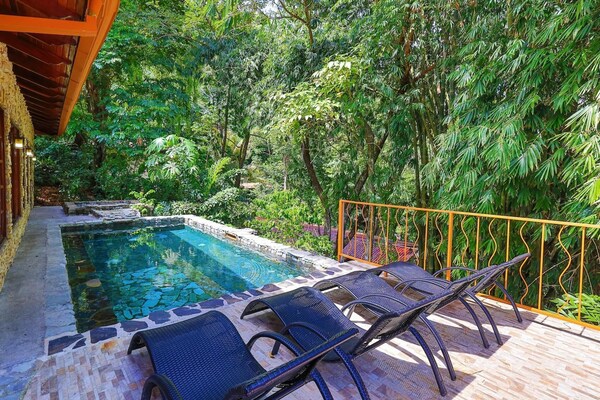 Restful Casa Quetzal Luxurious Rainforest Retreat - Playa Blanca