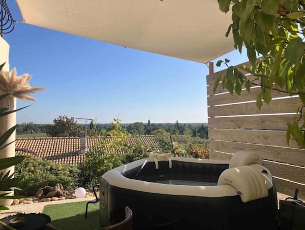 Appart Cosy Avec Jardin, Jacuzzi Privé, Piscine Lété, Au Calme - Arles