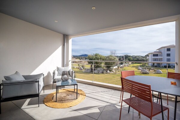 Flaubert 17-apartment-gartenblick-ensuite Bad - Porto-Vecchio