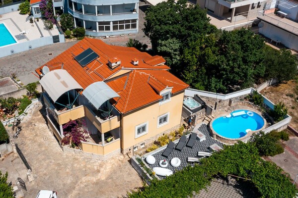 Villa Jadranka (V0182-k1) - Vodice - Vodice