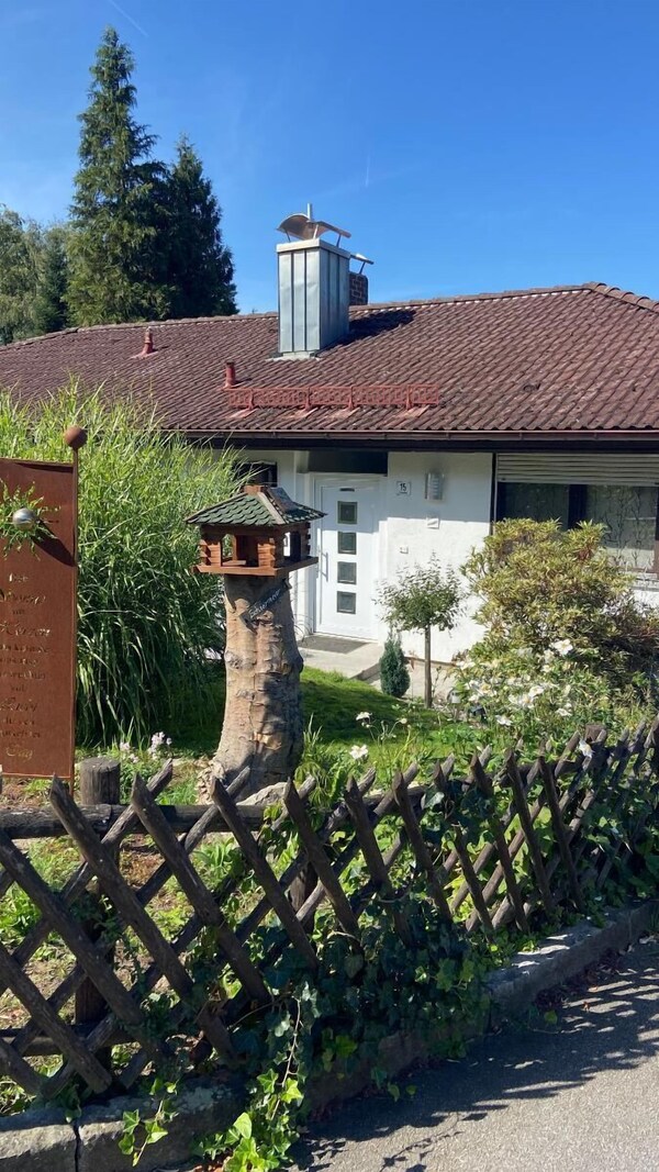 Große Ferienwohnung Mit Zwei Schlafzimmern - Passau