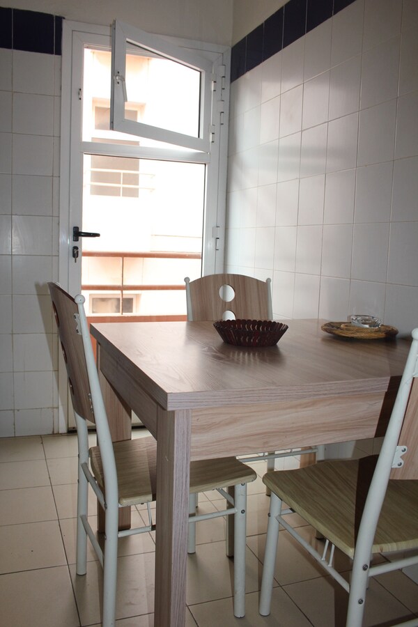 Ruhige, Praktische, Komfortable Wohnung - Dakar