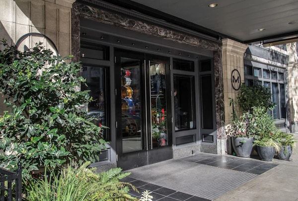 Artsy Downtown Stay, Steps From Seattle's Top Attractions - Seattle, WA