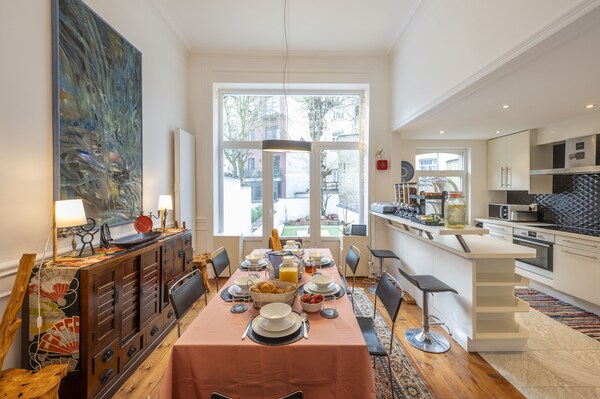 Superior Double Room - Bed & Breakfast - Free Breakfast + Gym - Uccle