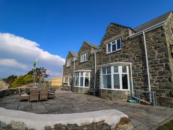 Mynydd Ar Mor, Family Friendly, Character Holiday Cottage In Barmouth - Barmouth