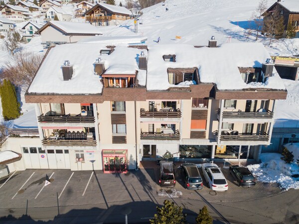 "Discover Tranquility In Our Charming And Centrally Located Apartment In Amden, - Amden