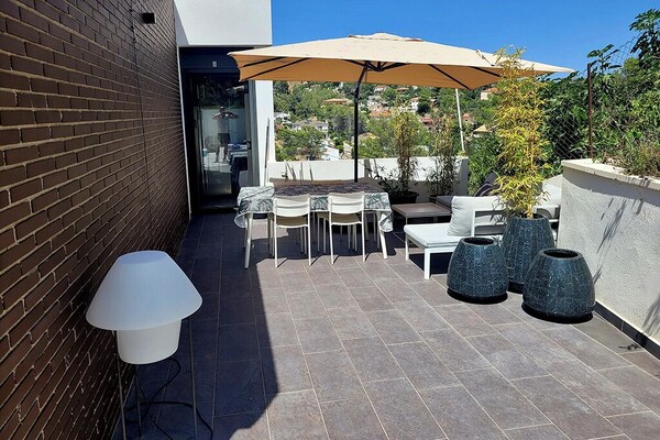 Villa With Beautiful Swimming Pool - Sitges