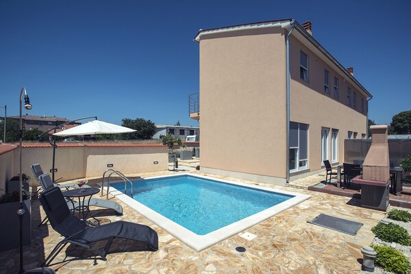 Casa De Vacaciones Con Piscina Liznjan, Medulin (K-22781) - Premantura