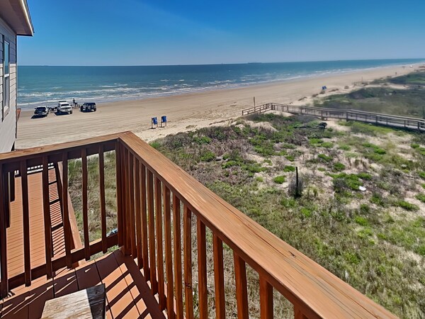 Seaside Eden | Luxurious Home + Gorgeous Ocean Views - Surfside Beach, TX