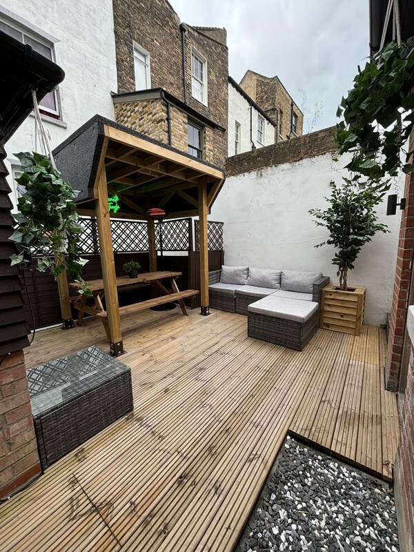 Coastal Comfort Cabin - Broadstairs
