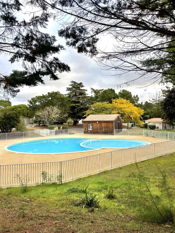 Oléron Gem: Chic Lodgings With 2 Pools & Beach Path Access - Île d'Oléron