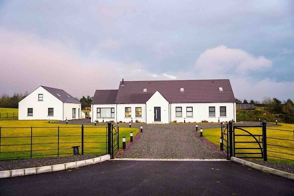 Newtown House, With Hot Tub And Bar - Carlingford