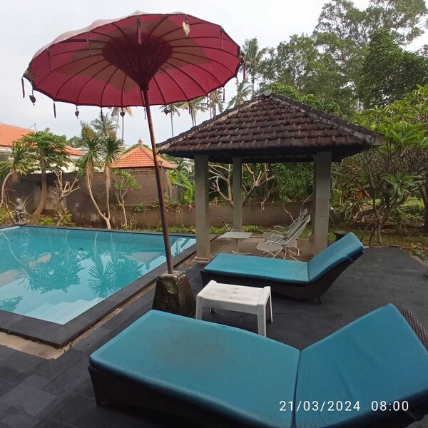 2br Villa ,Full Furnished Villa, Swimming Pool. Near Beach & Big Garden - Buleleng